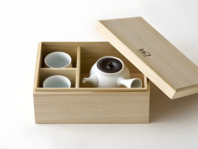 Buy Japanese tea set for Christmas – AKAZUKI